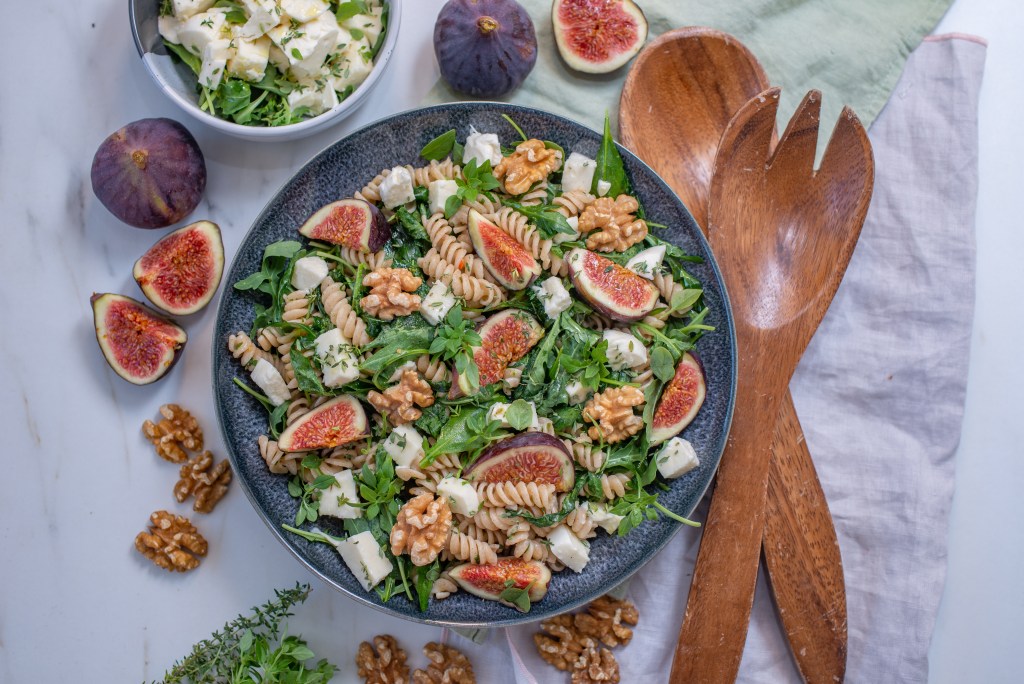 Herbstlicher Pasta Salat mit Feigen - Bärenhunger Blog